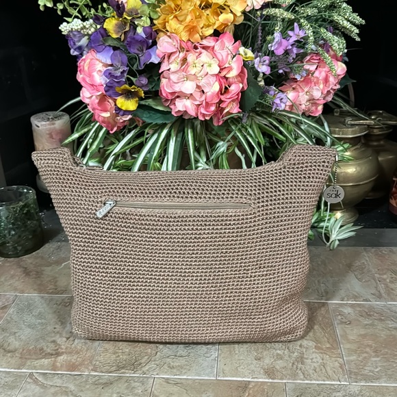 The Sak | Bags | Euc The Sak Shoulder Bag Taupe In Color | Poshmark